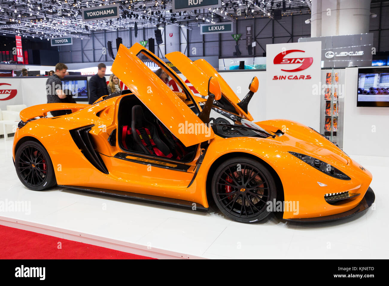 Sincars hi-res stock photography and images - Alamy