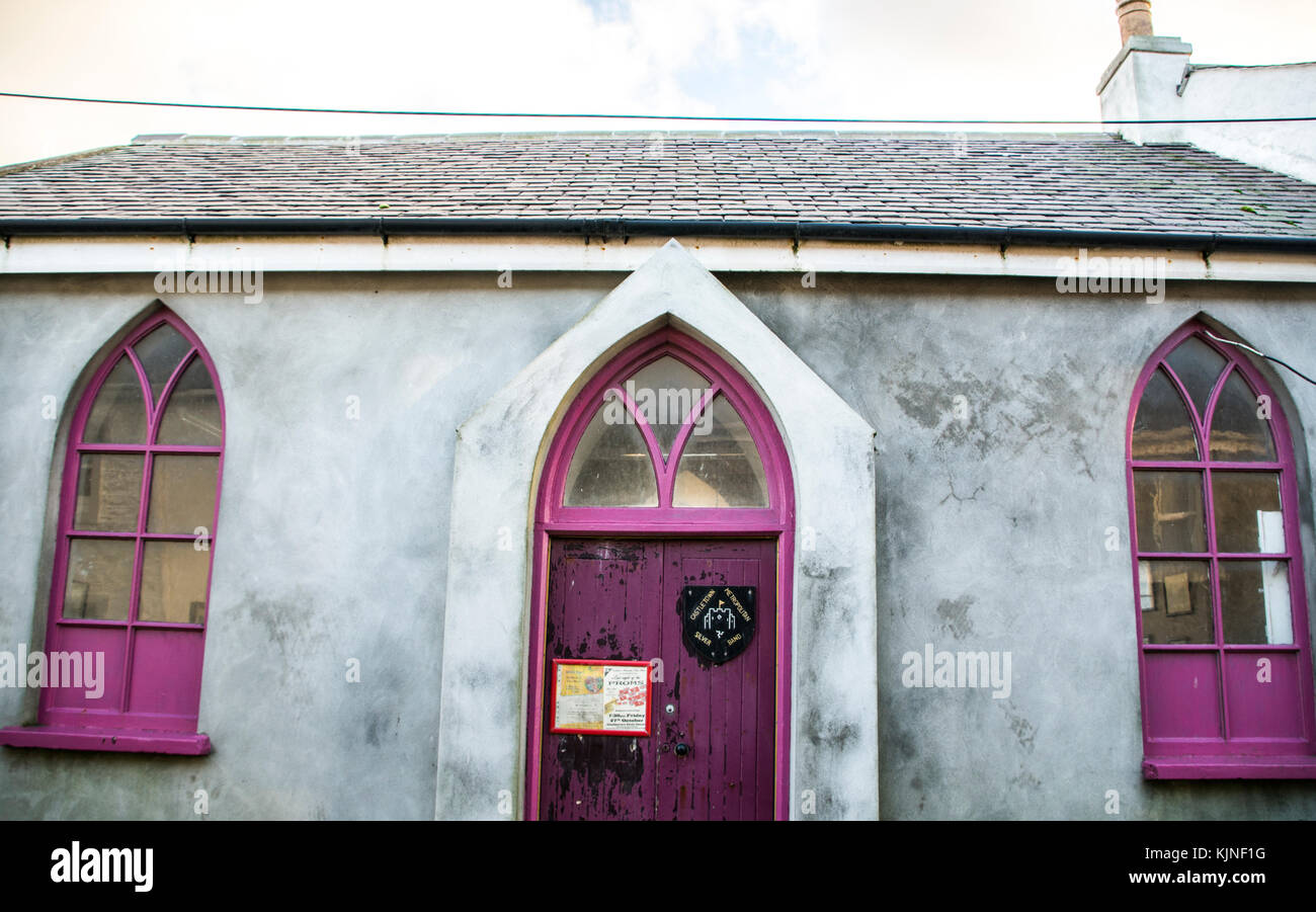Silver building architecture hi-res stock photography and images - Alamy