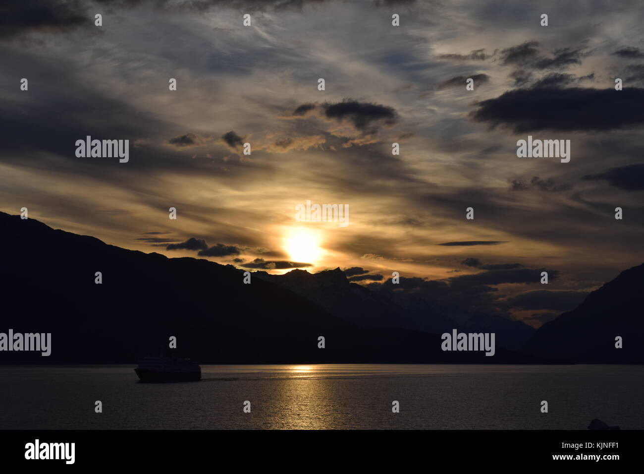 Alaska inside passage summer hi-res stock photography and images - Alamy