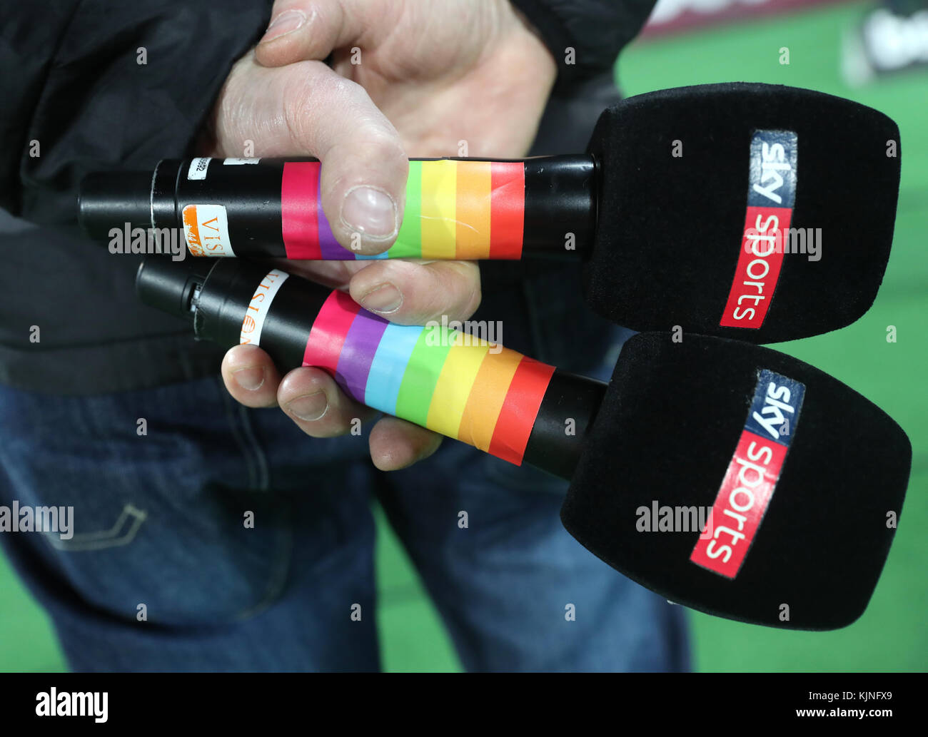 Sky sports microphones hi-res stock photography and images - Alamy