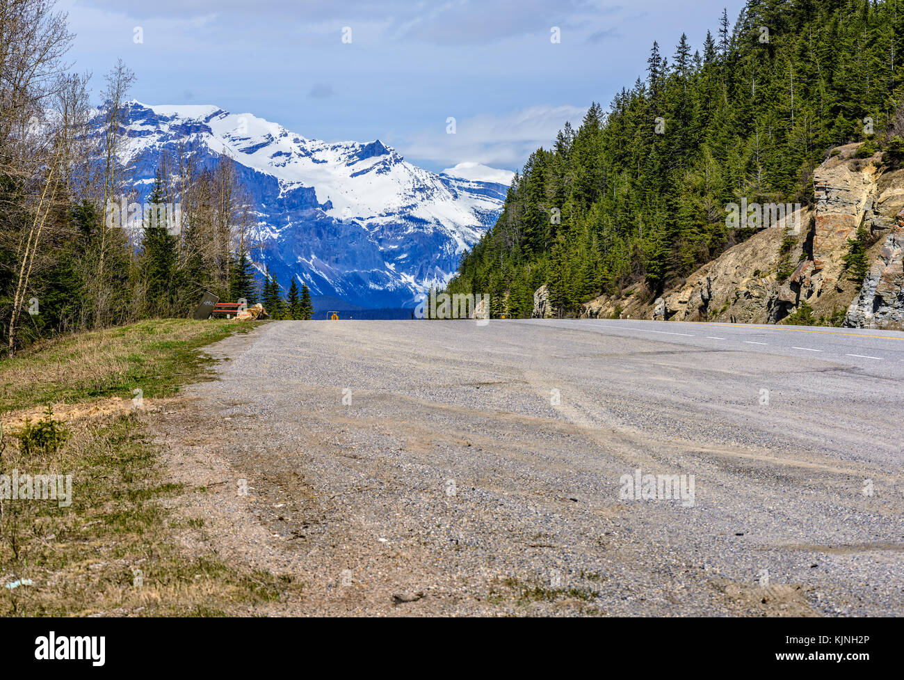 Beautiful asphalt road, highway in North America with spectacular views ...