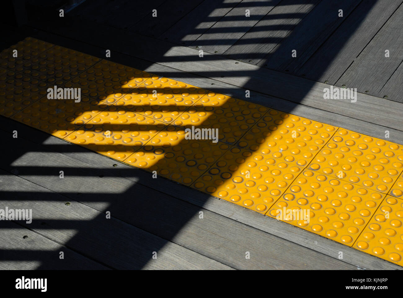 Pathway for blind hi-res stock photography and images - Alamy