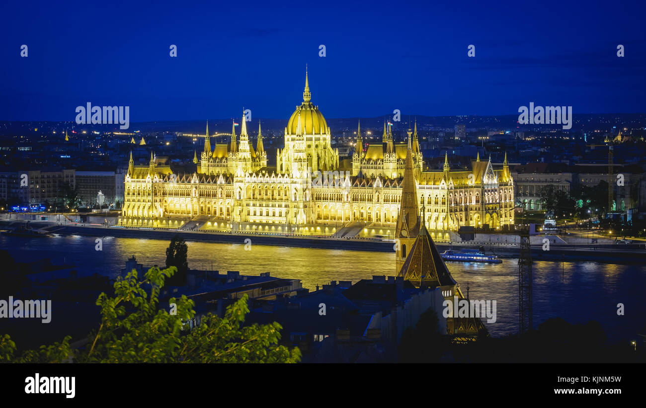 Fishermans bastion at night in budapest hi-res stock photography and ...