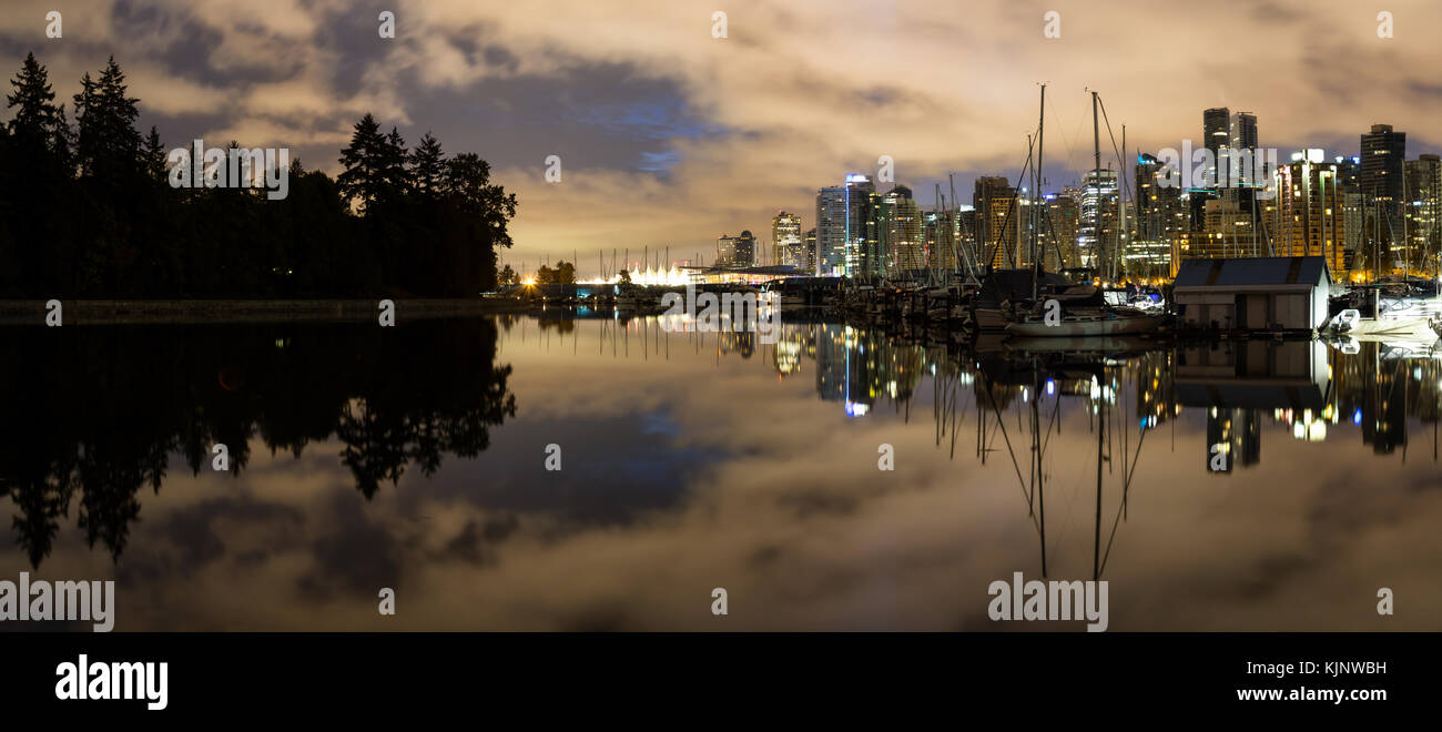 Beautiful Panorama of a marina in Coal Harbour with Downtown City ...