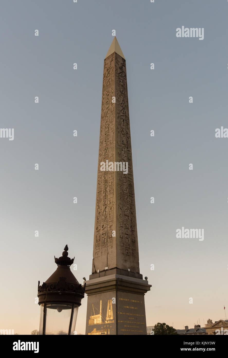 Luxor Obelisk at the centre of the Place de la Concorde in Paris ...