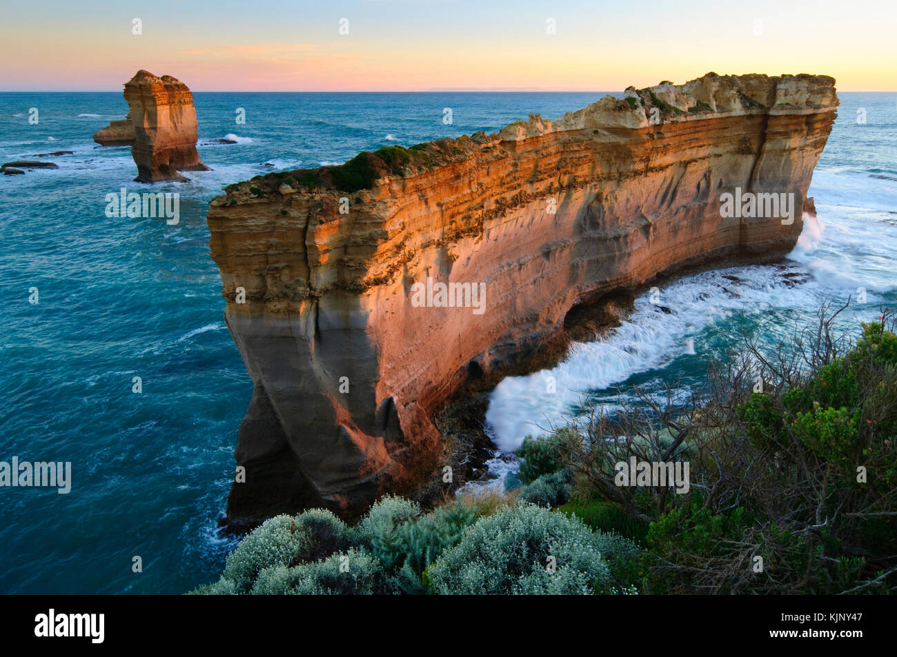 The Razorback at Sunset, The Twelve Apostles, Great Ocean Road, Port ...