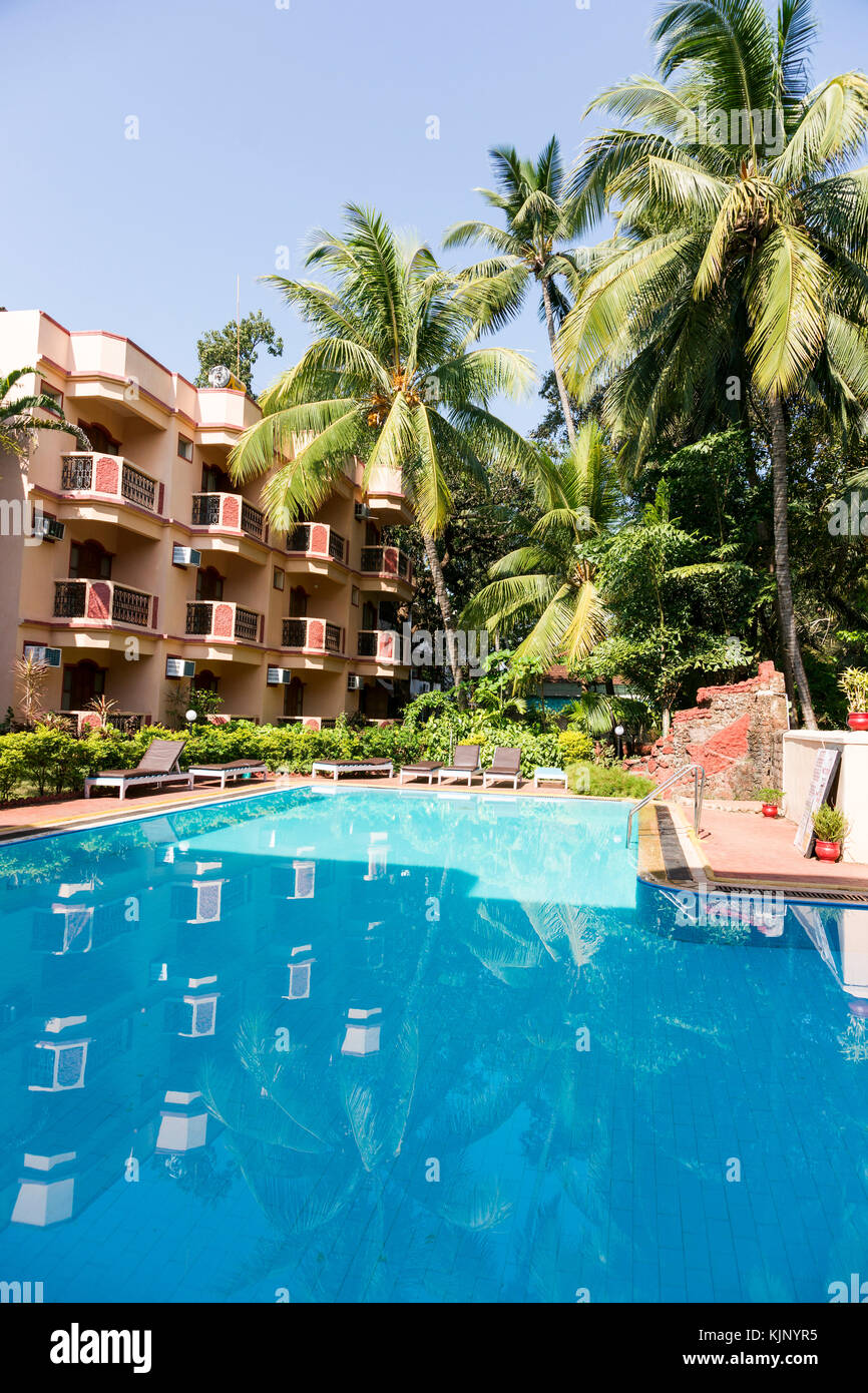 Abalone hotel swimming pool hi-res stock photography and images - Alamy