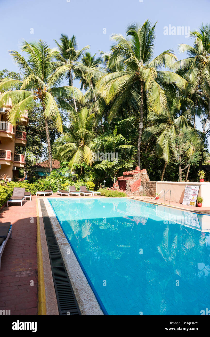 Abalone hotel swimming pool hi-res stock photography and images - Alamy