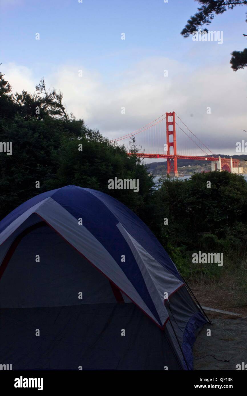 SAN FRANCISCO, USA - AUG 11 2013: A tent overlooking the Golden Gate ...