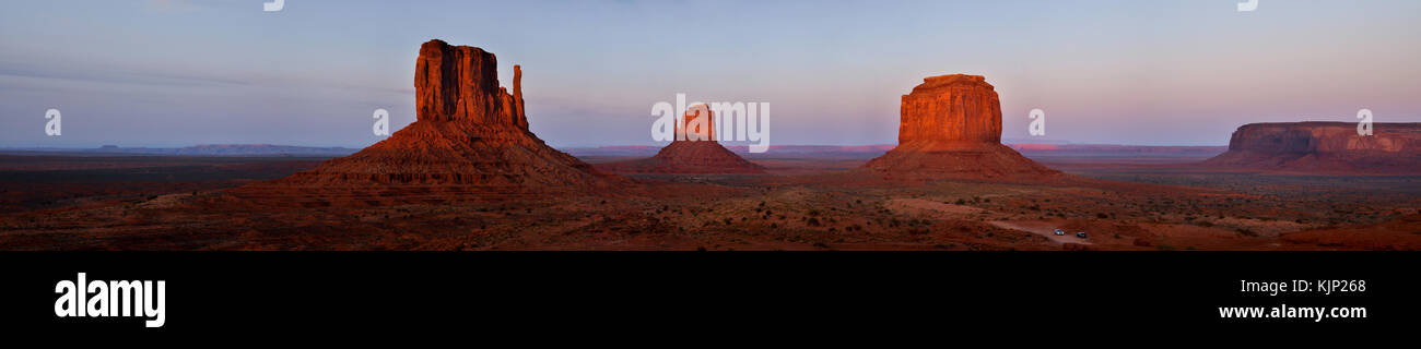 Panoramic View of Mitten Buttes in Monument Valley Stock Photo - Alamy
