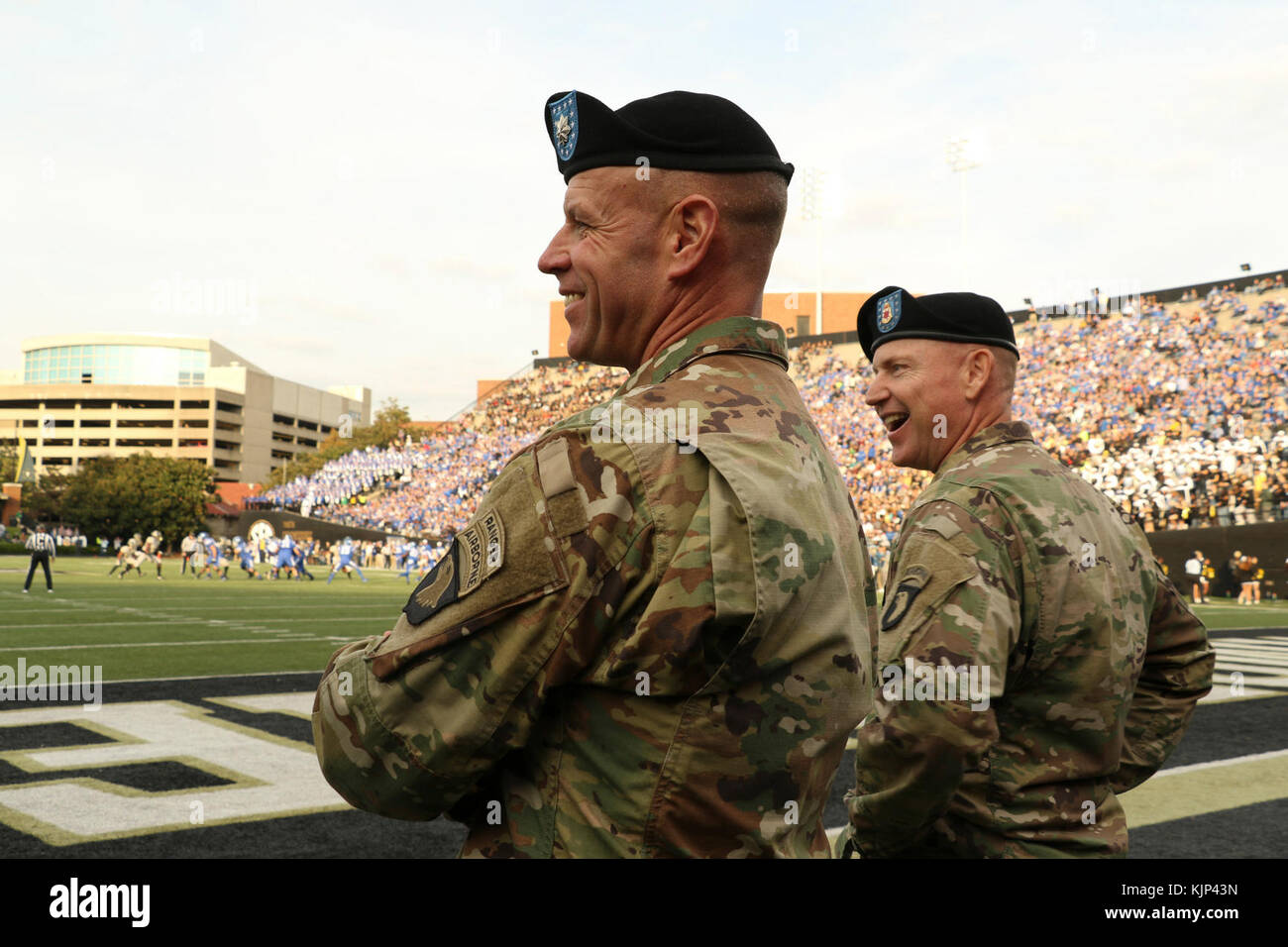 NASHVILLE, Tenn. – Lt. Col. Hugh Sollom, and Command Sgt. Maj. Jonathan ...