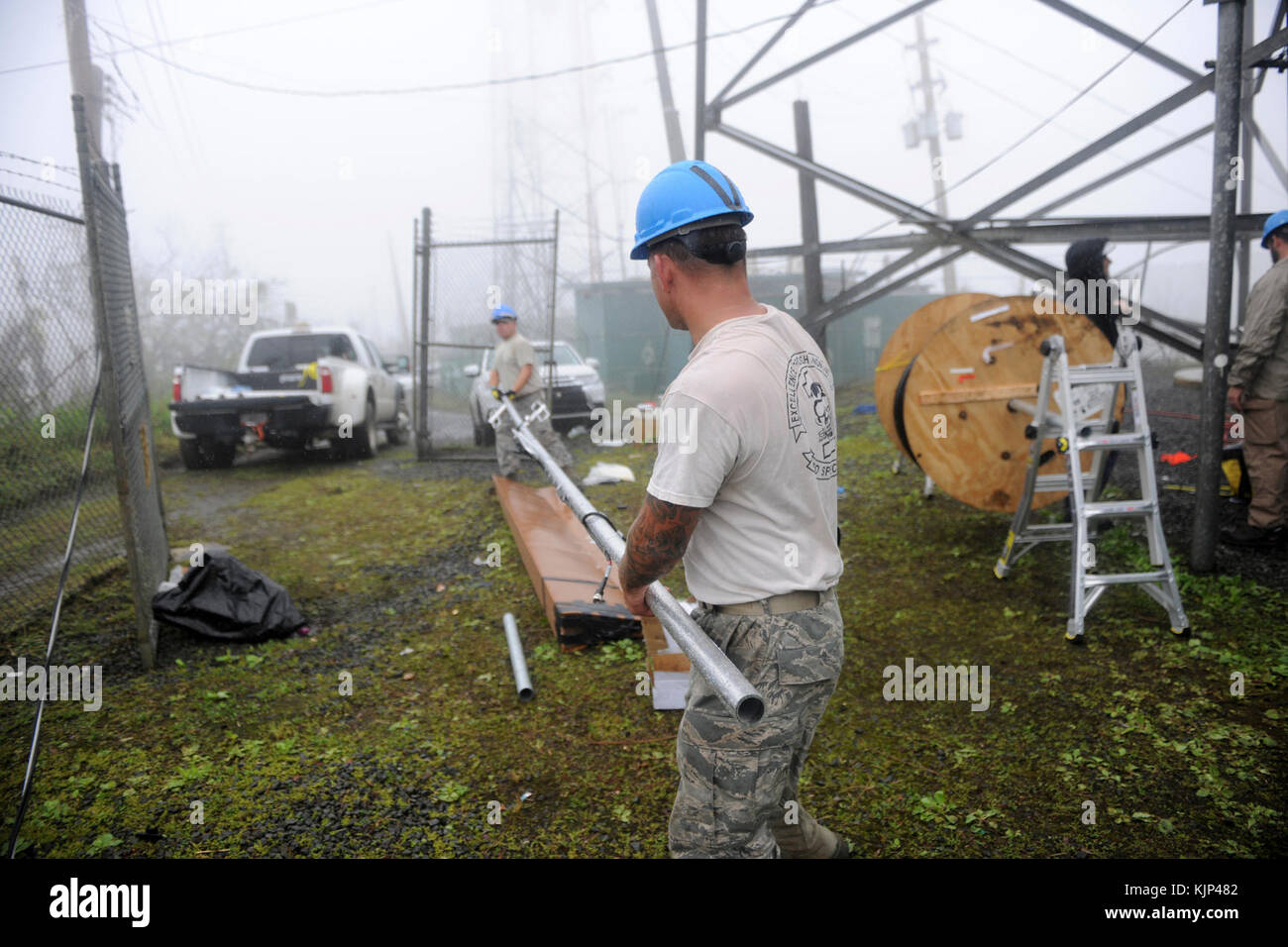 SAN JUAN, Puerto Rico – Members of FEMA's Mobile Emergency Response ...