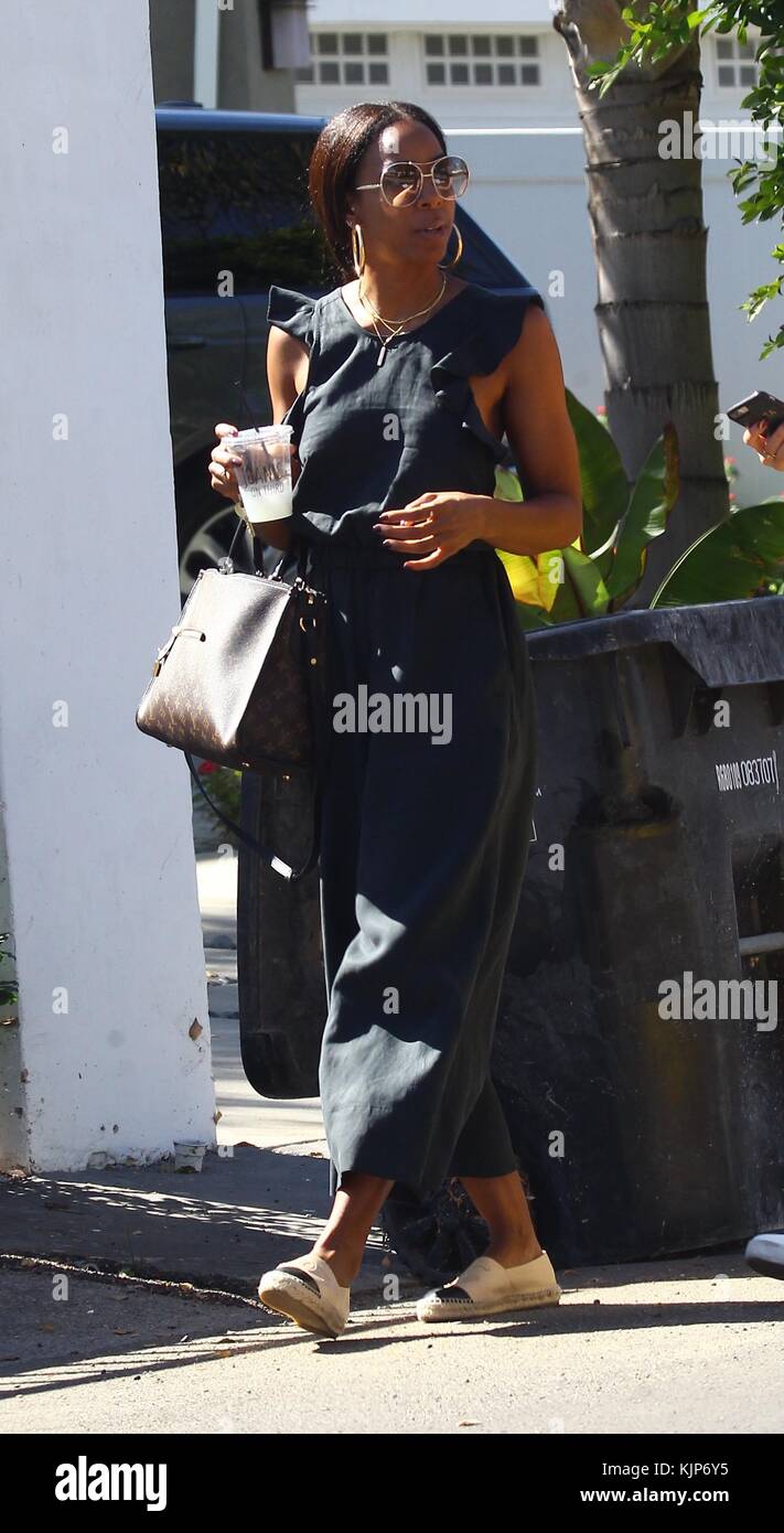Kelly Rowland spotted house hunting in Studio City Featuring: Kelly ...