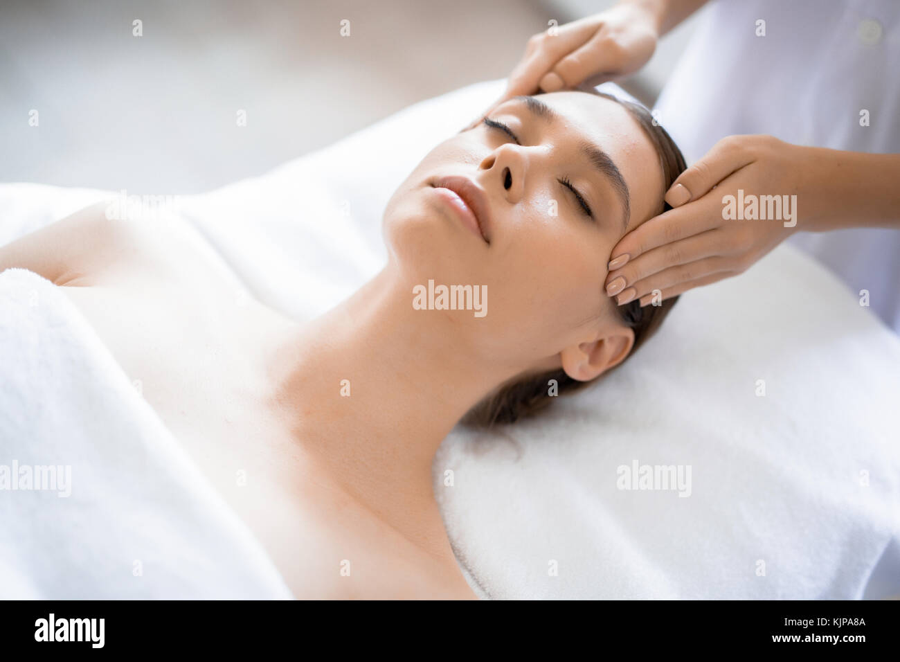 Professional spa hi-res stock photography and images - Alamy