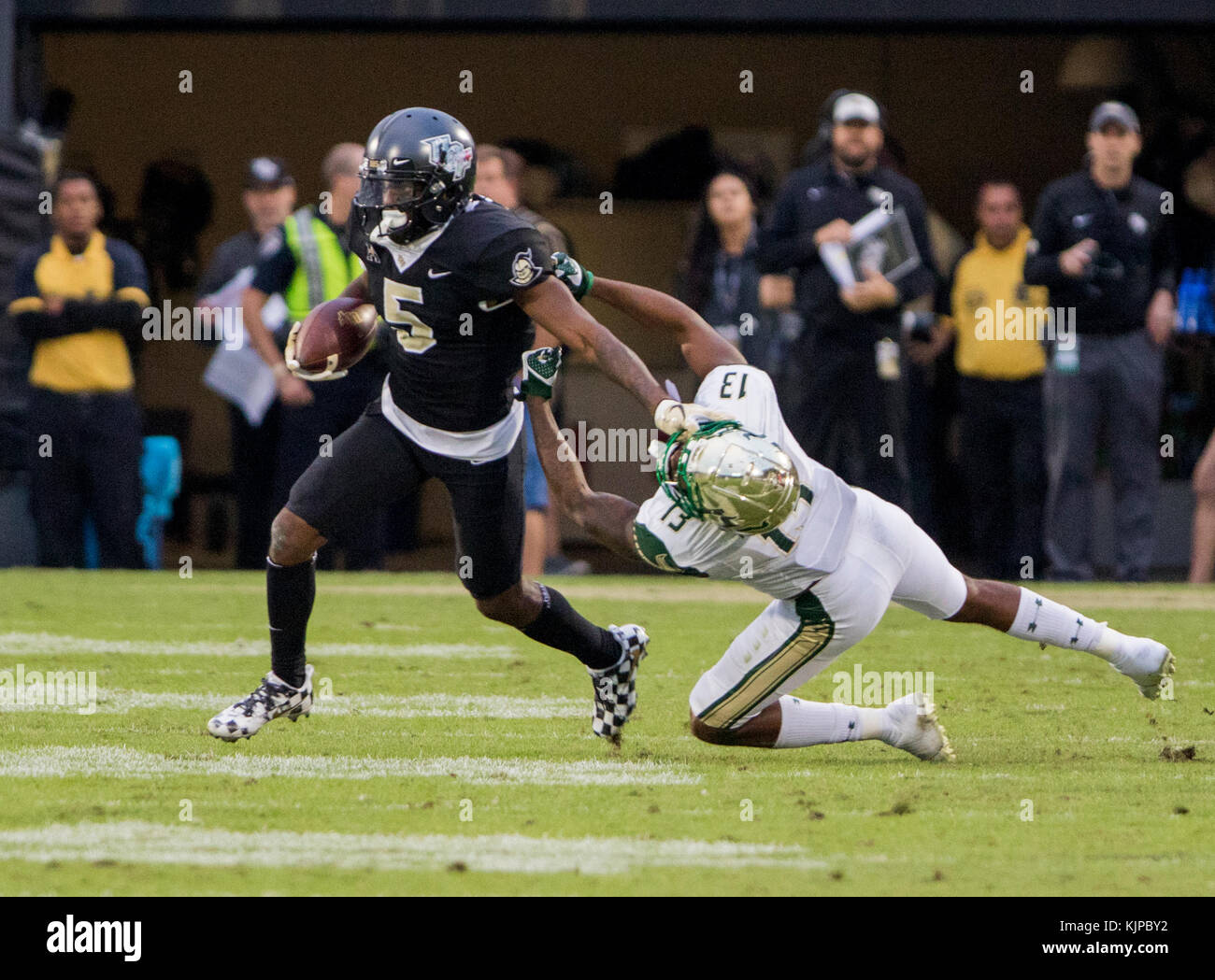 Spectrum Stadium. 24th Nov, 2017. FL, USA; UCF Knights wide receiver ...