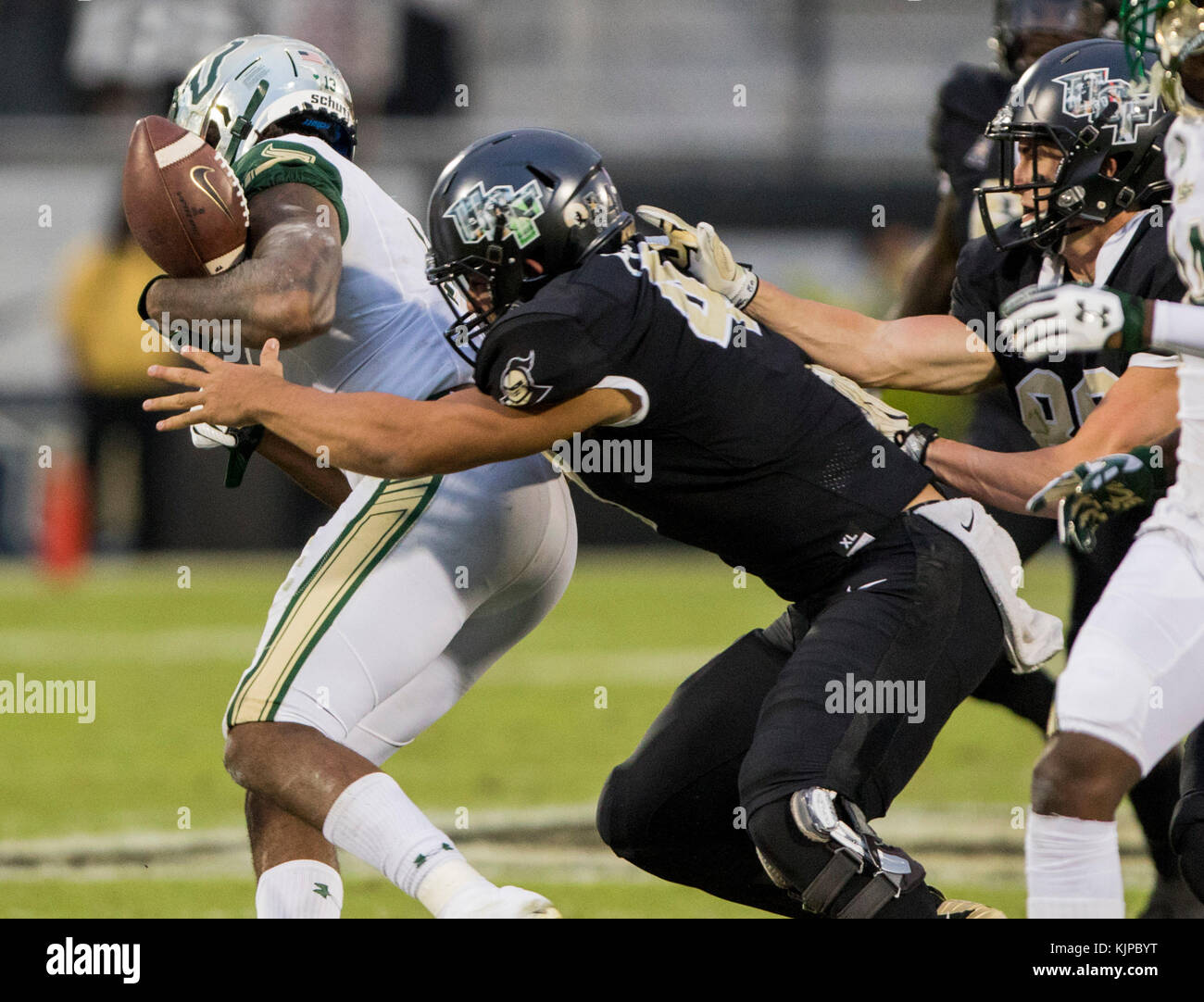 Spectrum Stadium. 24th Nov, 2017. FL, USA; South Florida Bulls safety ...