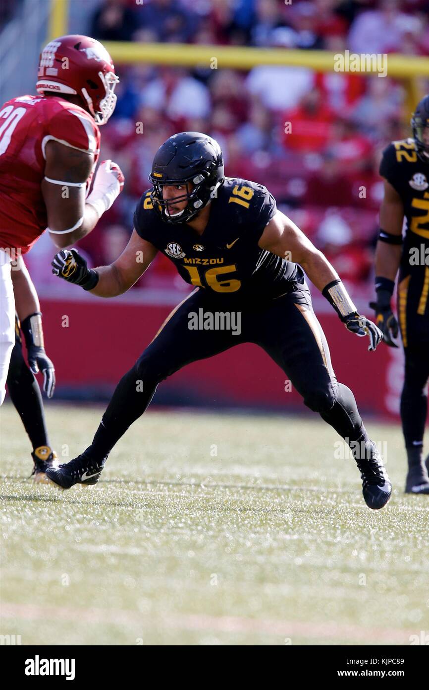 Nov 24, 2017: Marcell Frazier #16 Missouri defensive end comes off the ...