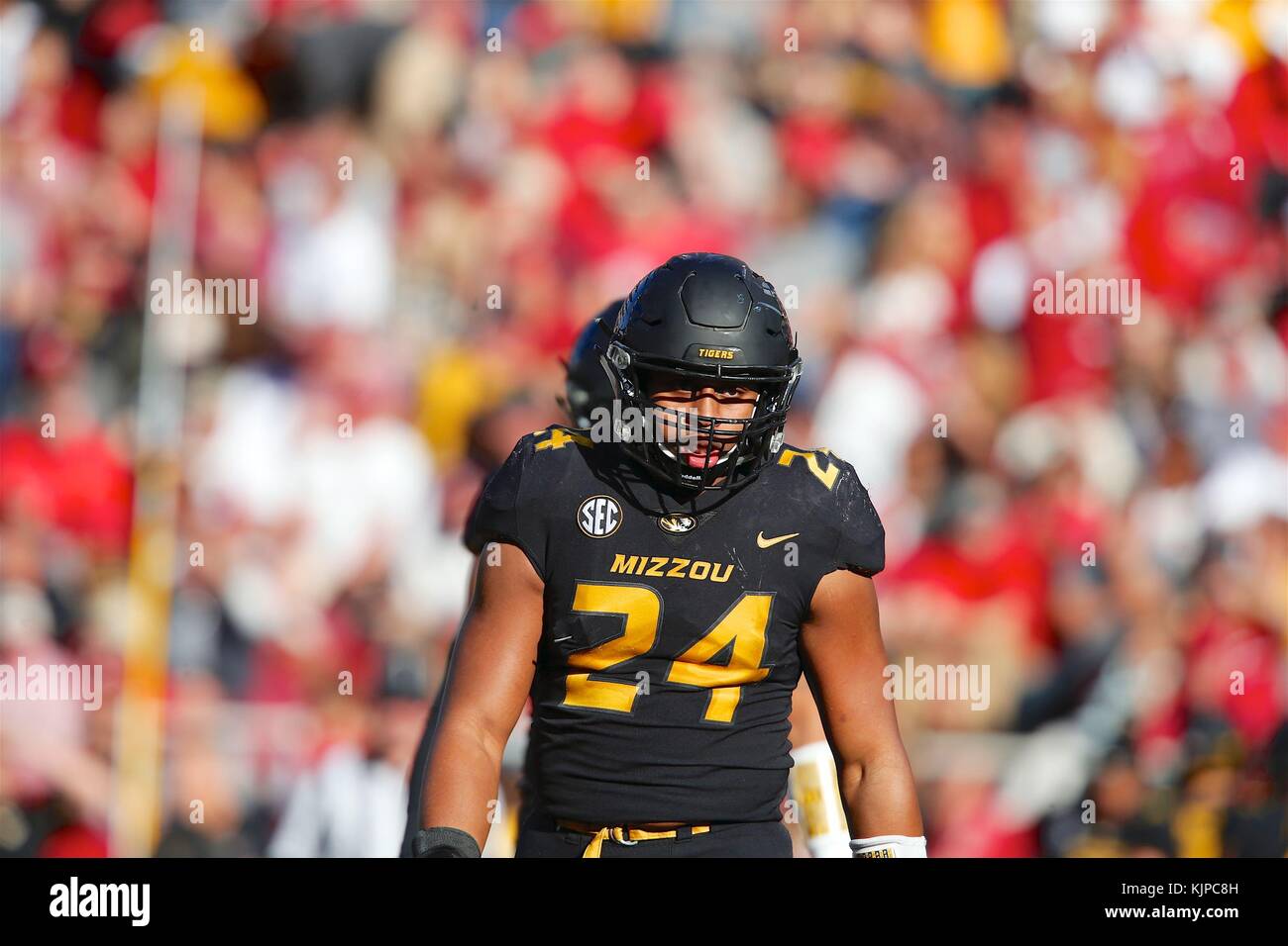 Nov 24, 2017: Terez Hall #24 Missouri linebacker looks into the ...