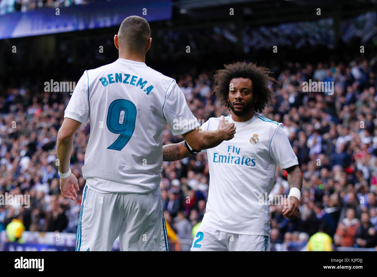 Karim Benzema (9) Real Madrid's player celebrates the (1, 0) after ...