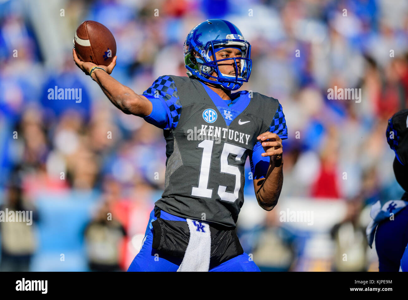 Kentucky quarterback Stephen Johnson (15) during the NCAA college ...