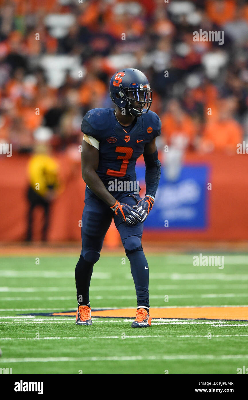 Syracuse, New York, USA. 25th Nov, 2017. Syracuse Orange wide receiver ... Syracuse, New York, USA. 25th Nov, 2017. Syracuse Orange wide receiver ...