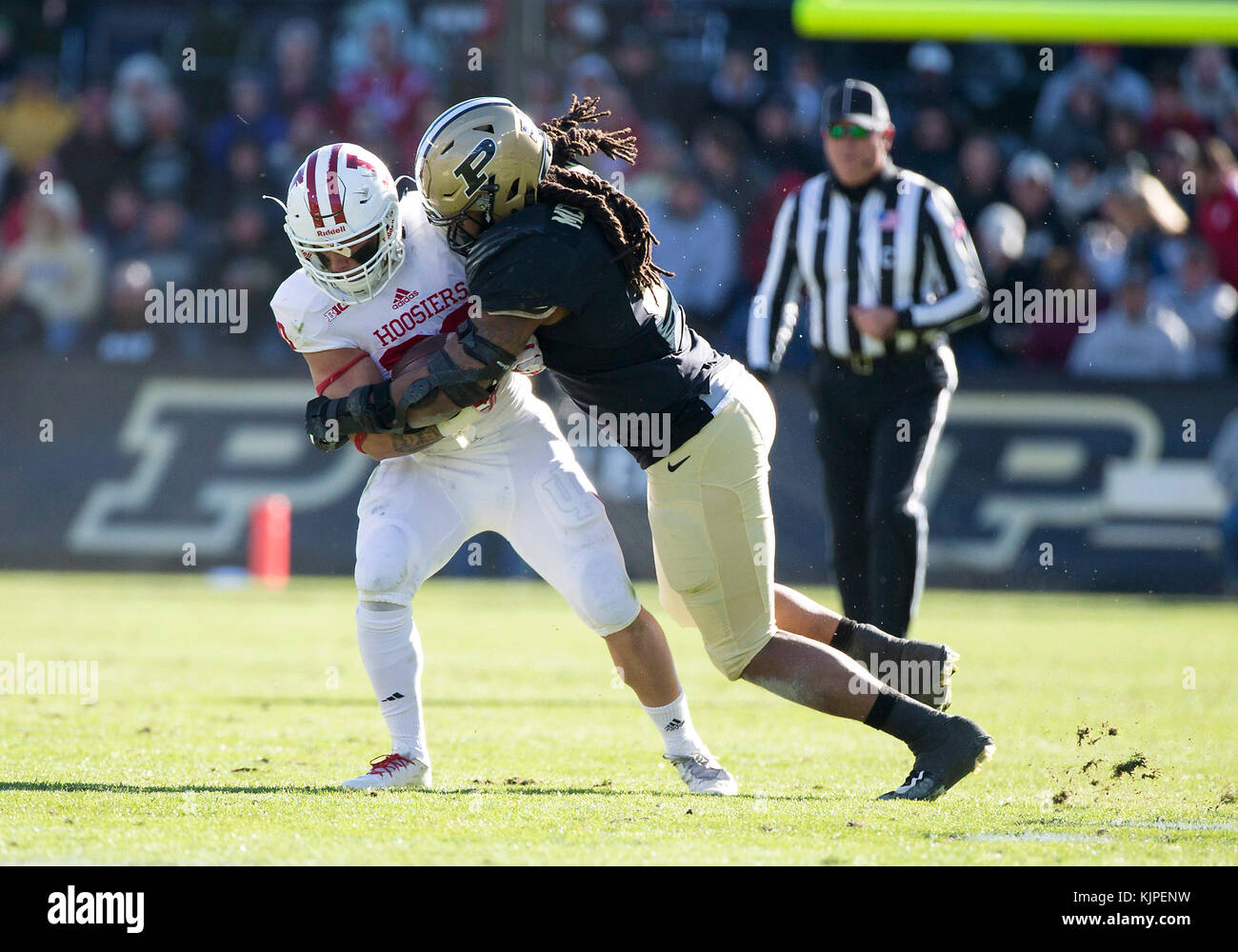 West Lafayette, Indiana, USA. 25th Nov, 2017. Purdue linebacker T.J ...