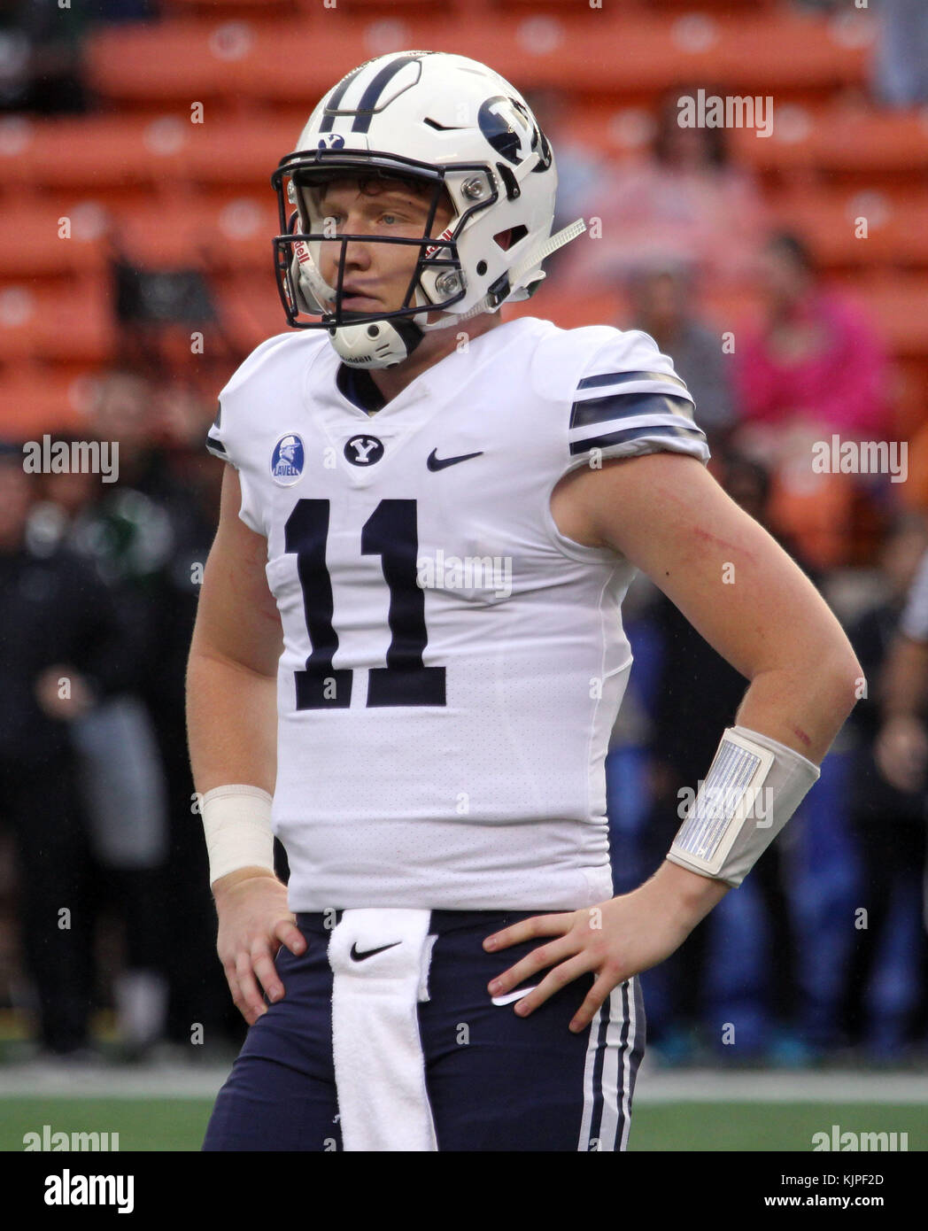 November 25, 2017 - Brigham Young Cougars quarterback Joe Critchlow #11 ...