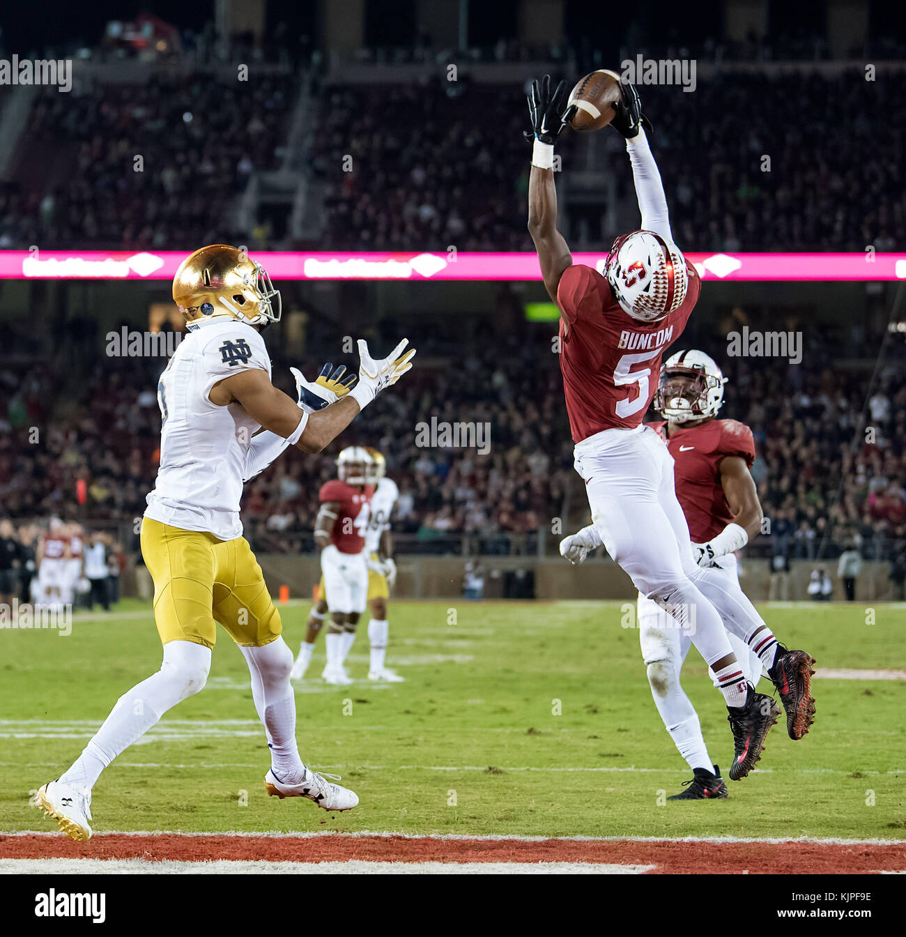 Stanford, California, USA. 25th Nov, 2017. Stanford Cardinal safety ...