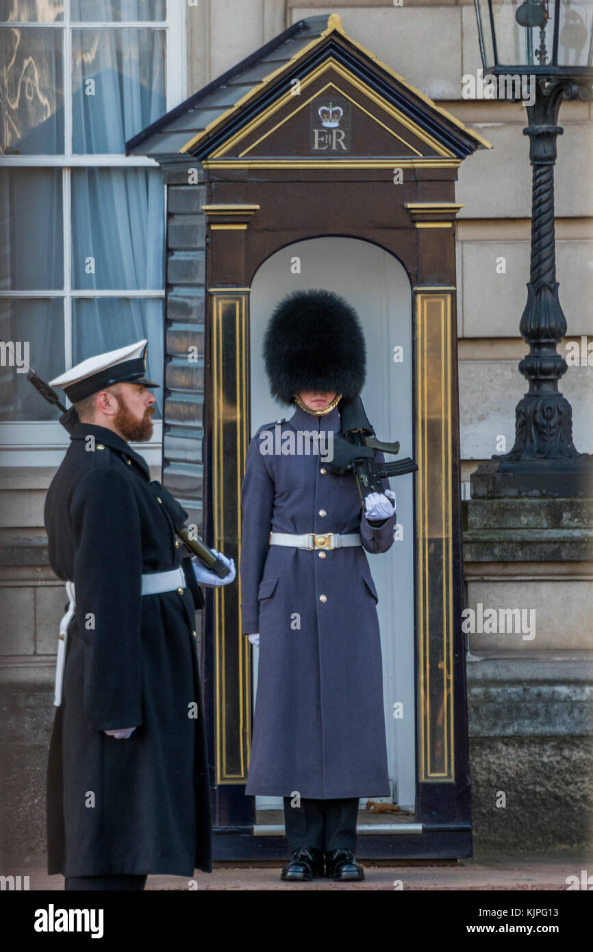 London, UK. 26th Nov, 2017. The Royal Navy take over the guard duty at ...