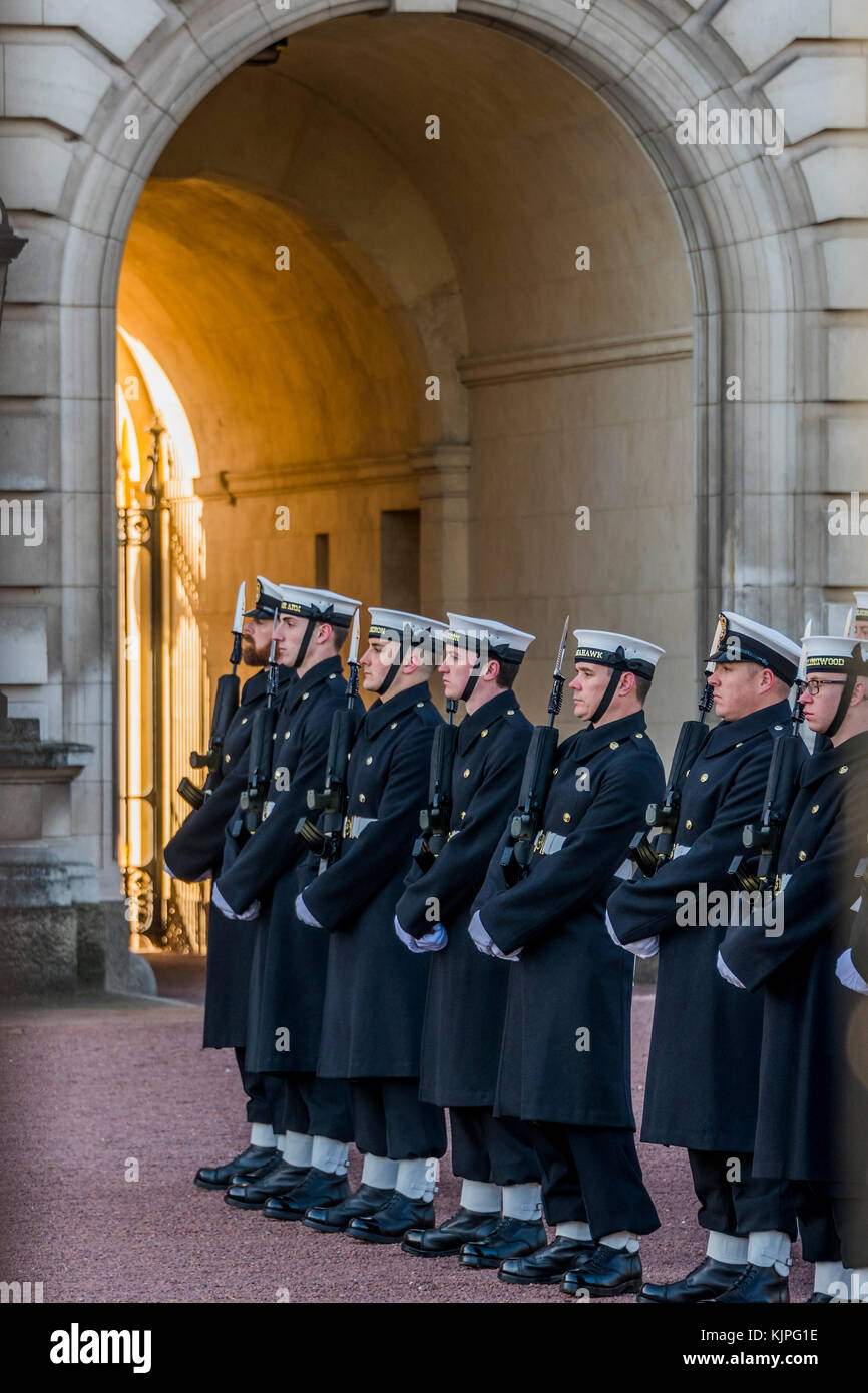 London, UK. 26th Nov, 2017. The Royal Navy take over the guard duty at ...
