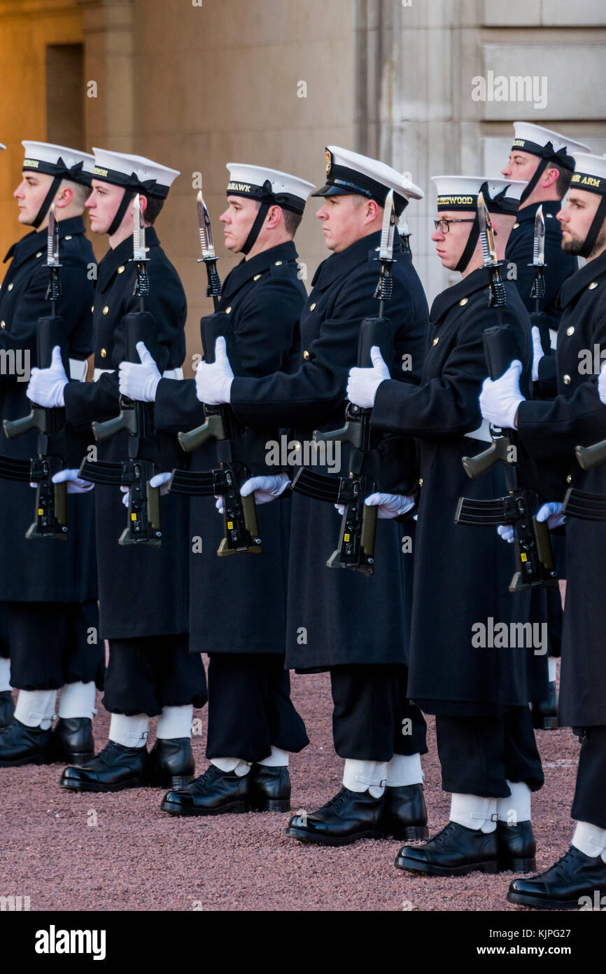 London, UK. 26th Nov, 2017. The Royal Navy take over the guard duty at ...