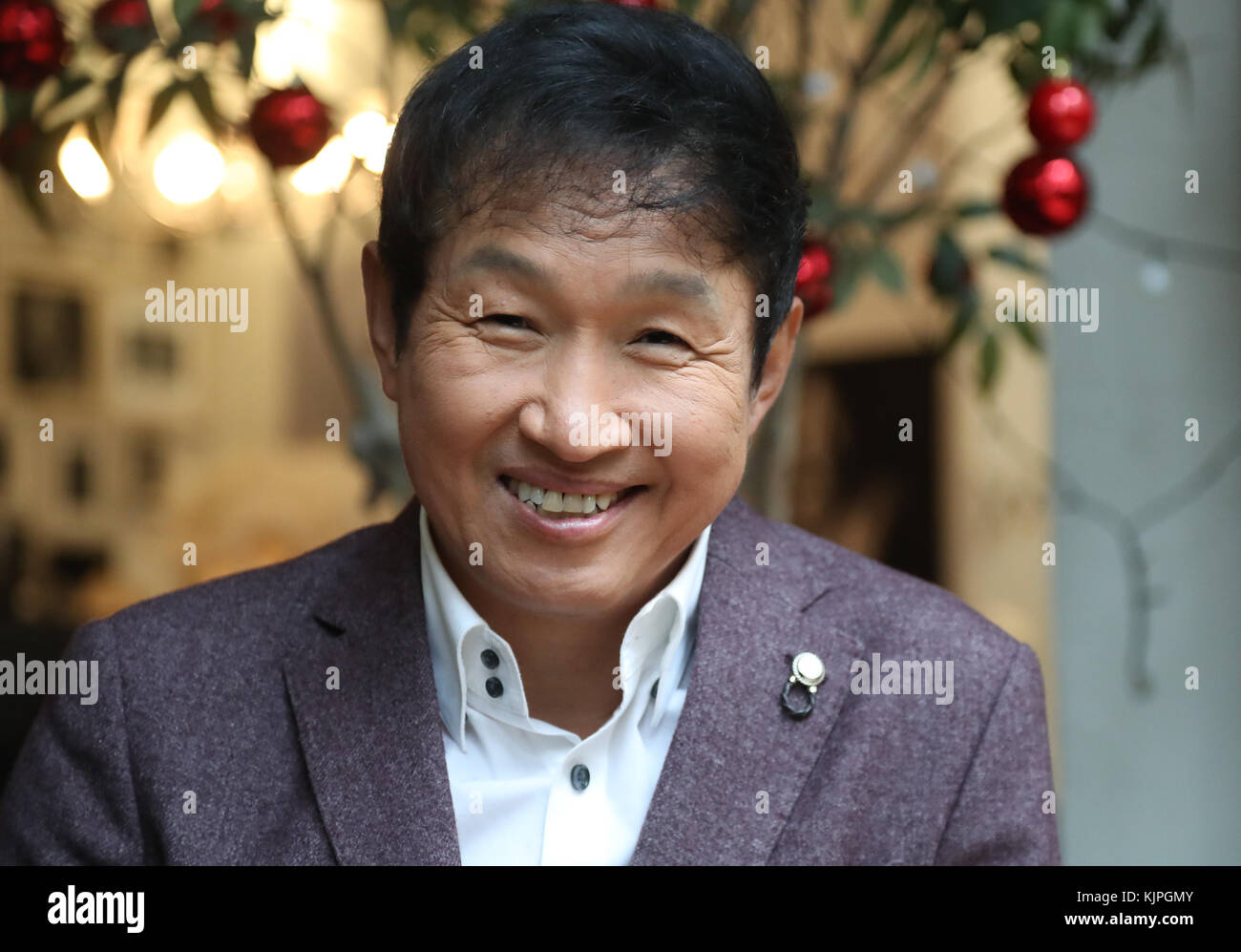 27th Nov, 2017. S. Korean singer Kim Beom-ryong South Korean singer Kim ...