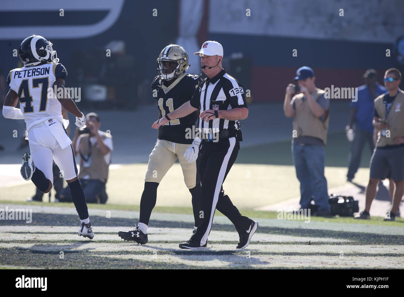Los Angeles, CA, USA. 26th Nov, 2017. Referee John Parry at the NFL New ...