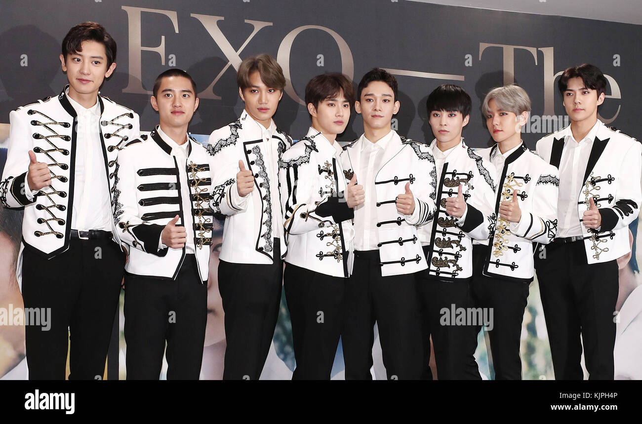 27th Nov, 2017. EXO concert Members of boy group EXO pose at a press ...