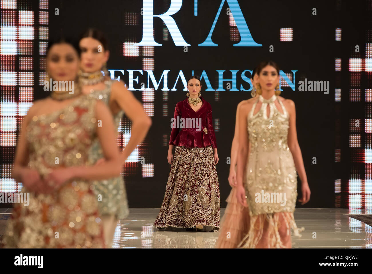 London, UK. 26th Nov, 2017. Models on catwalk showcasing Reema Ahsan ...