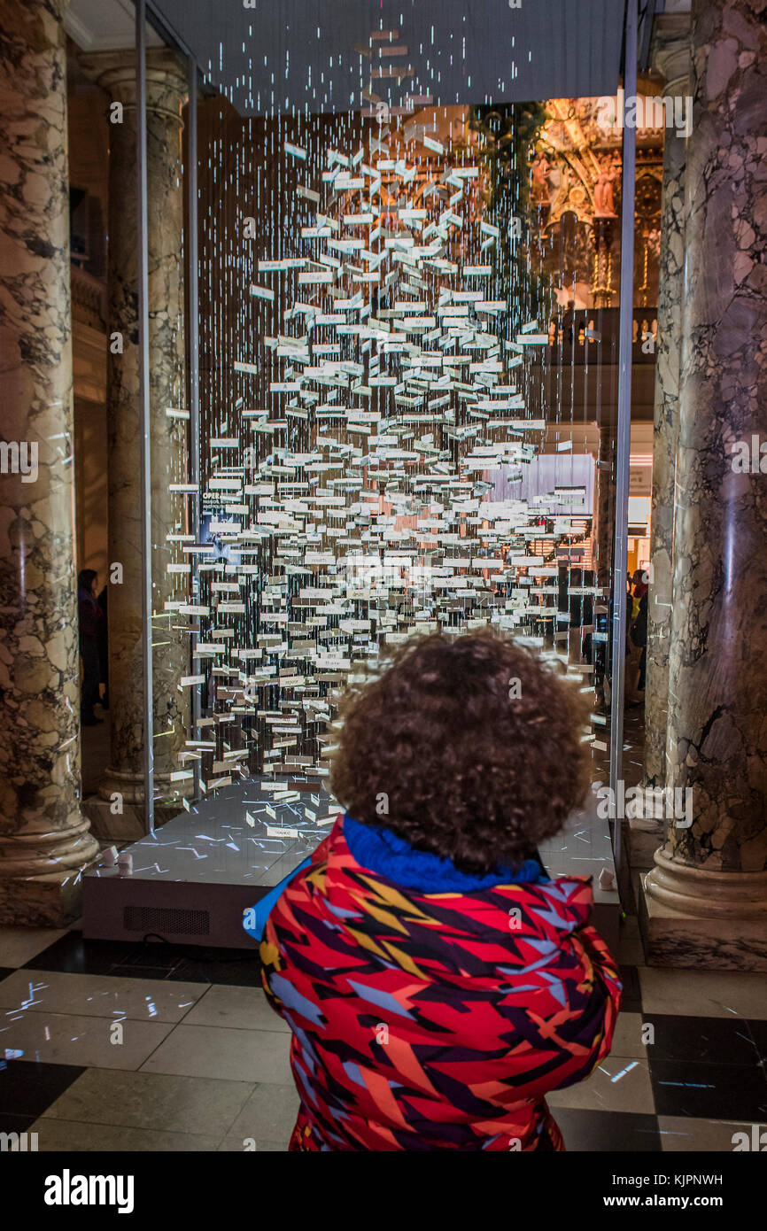 Es devlin london tree hi-res stock photography and images - Alamy