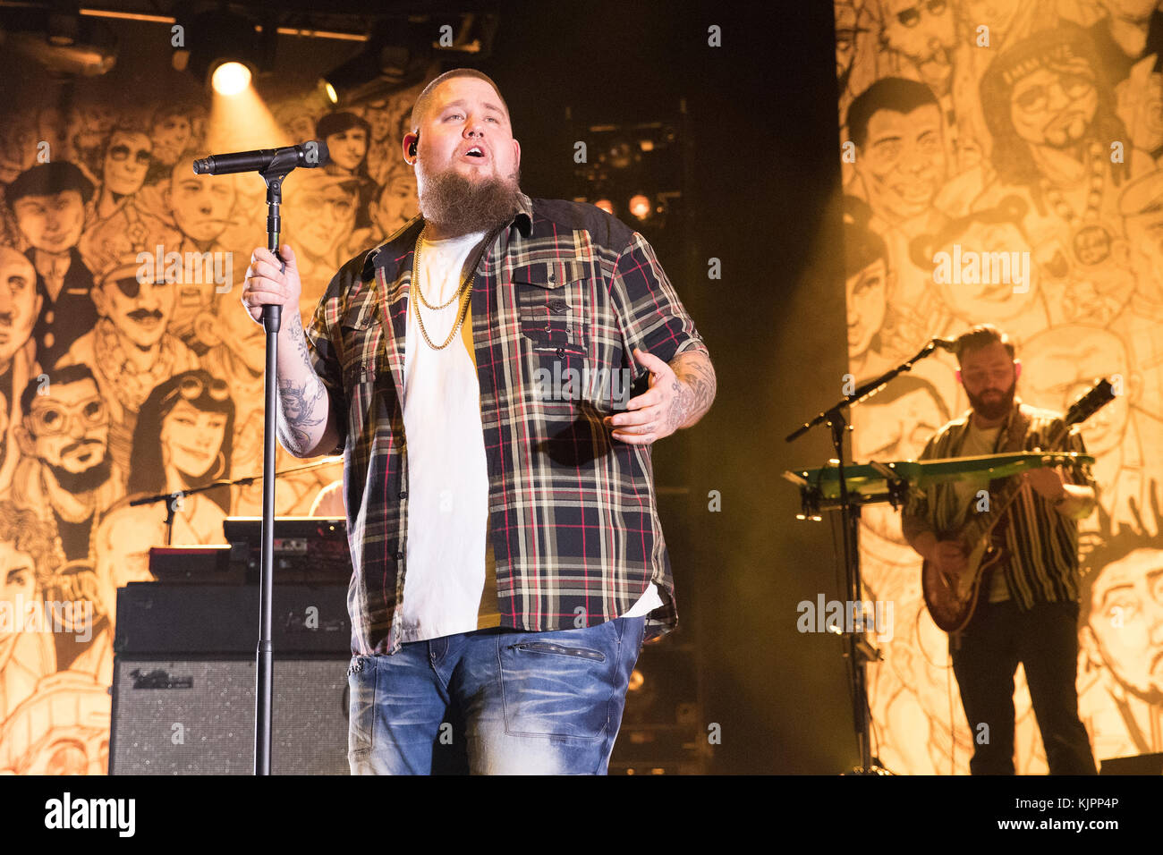 Brighton, UK. 28th Nov, 2017. Rory Graham better known as Rag n Bone ...