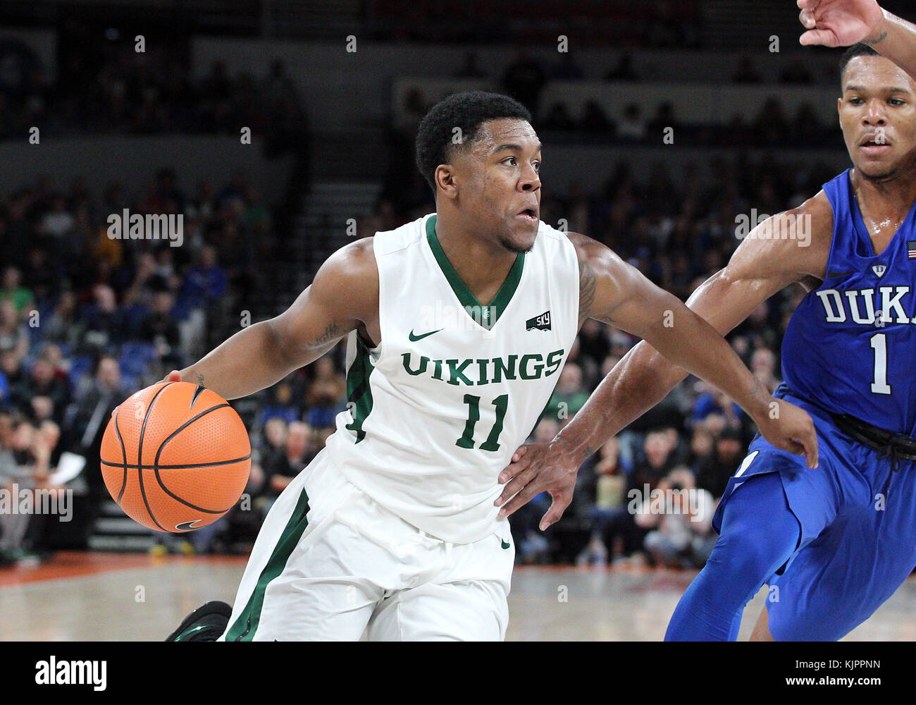 November 23, 2017: Portland State Vikings guard Deante Strickland (11 ...