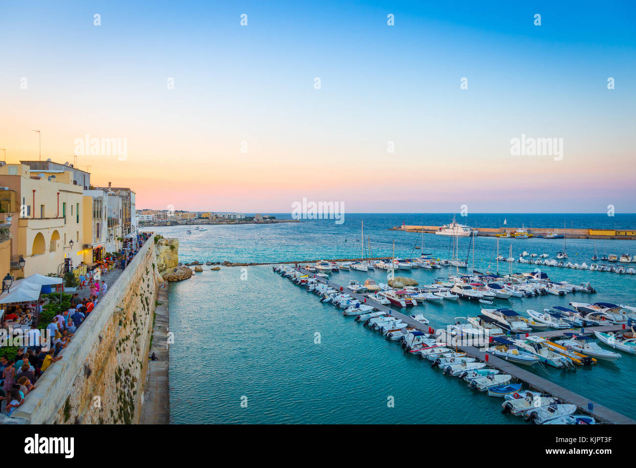 Turistic port sunset hi-res stock photography and images - Alamy