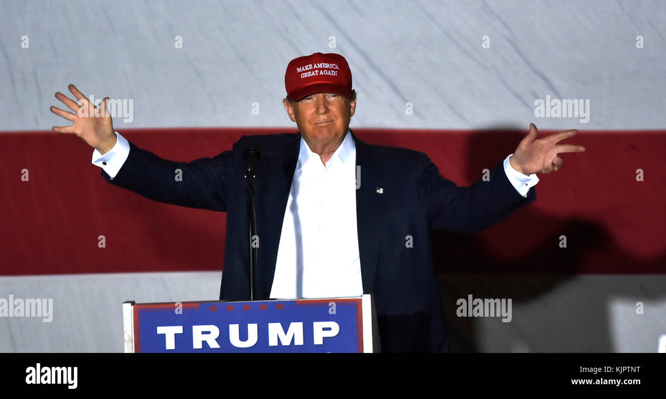 BOCA RATON, FL - MARCH 13: Republican presidential candidate Donald ...