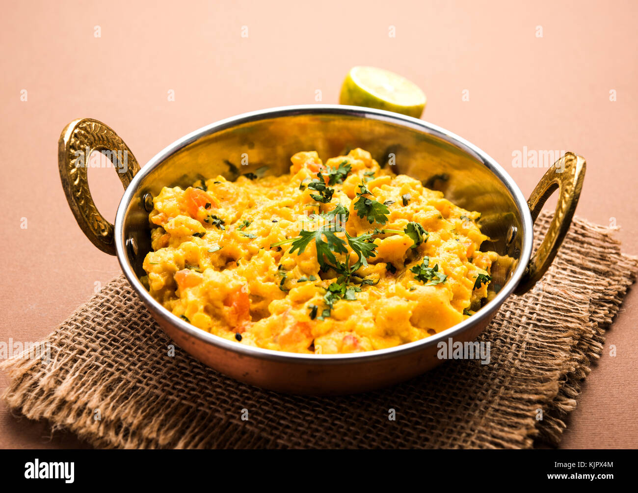 Bhakri thecha pitla hi-res stock photography and images - Alamy