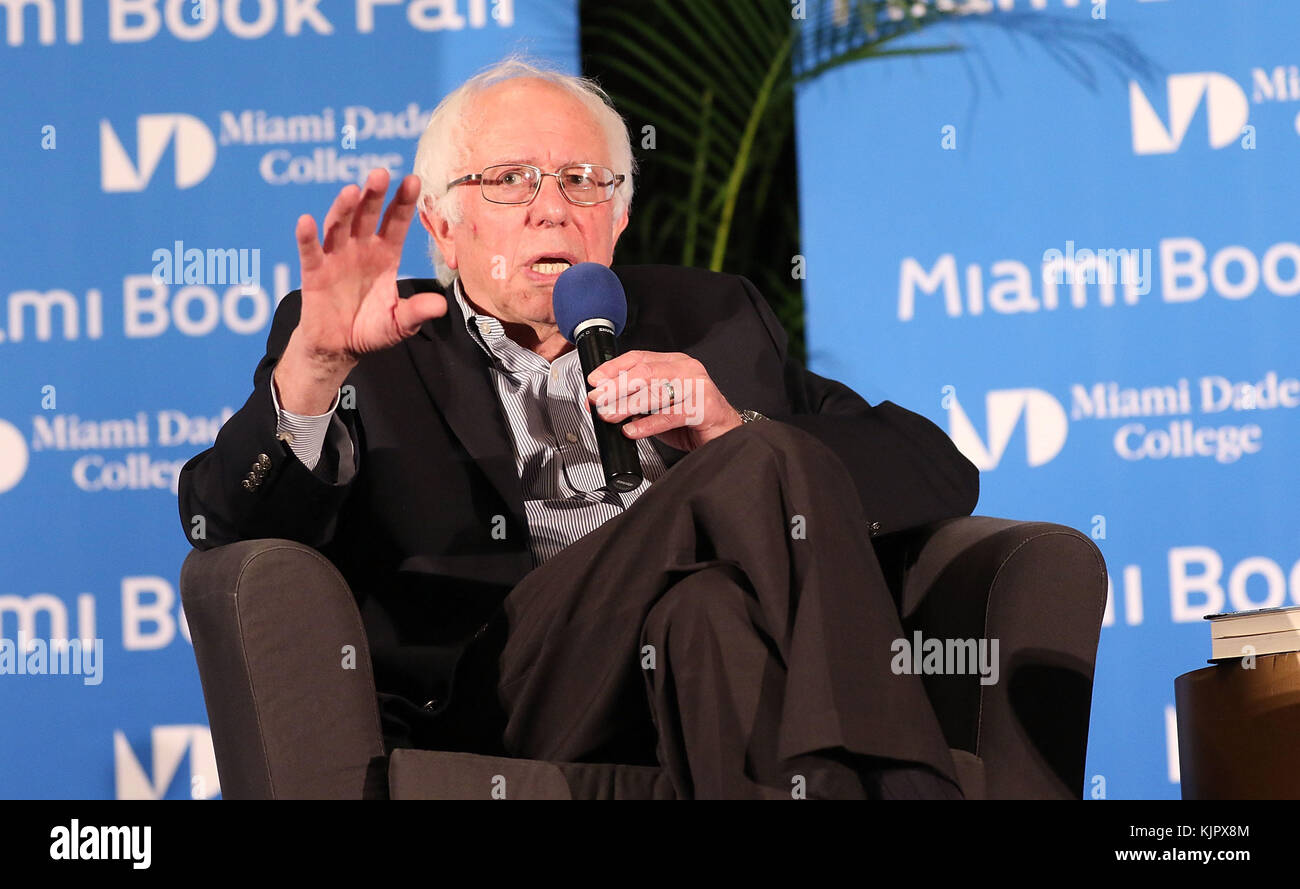 Bernie sanders headshot hi-res stock photography and images - Alamy