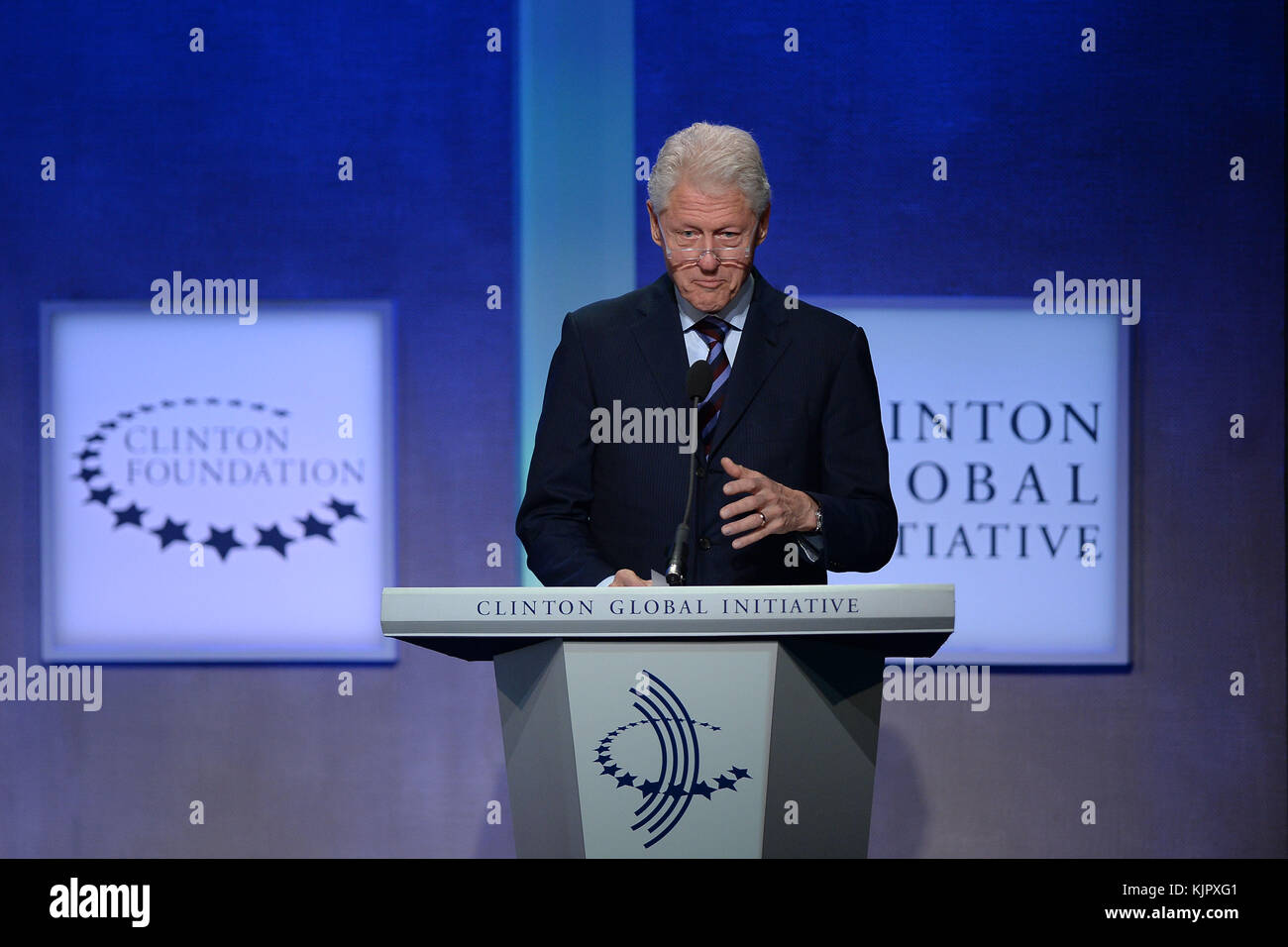 NEW YORK, NY - SEPTEMBER 20: Bill Clinton speaks during the 2016 ...