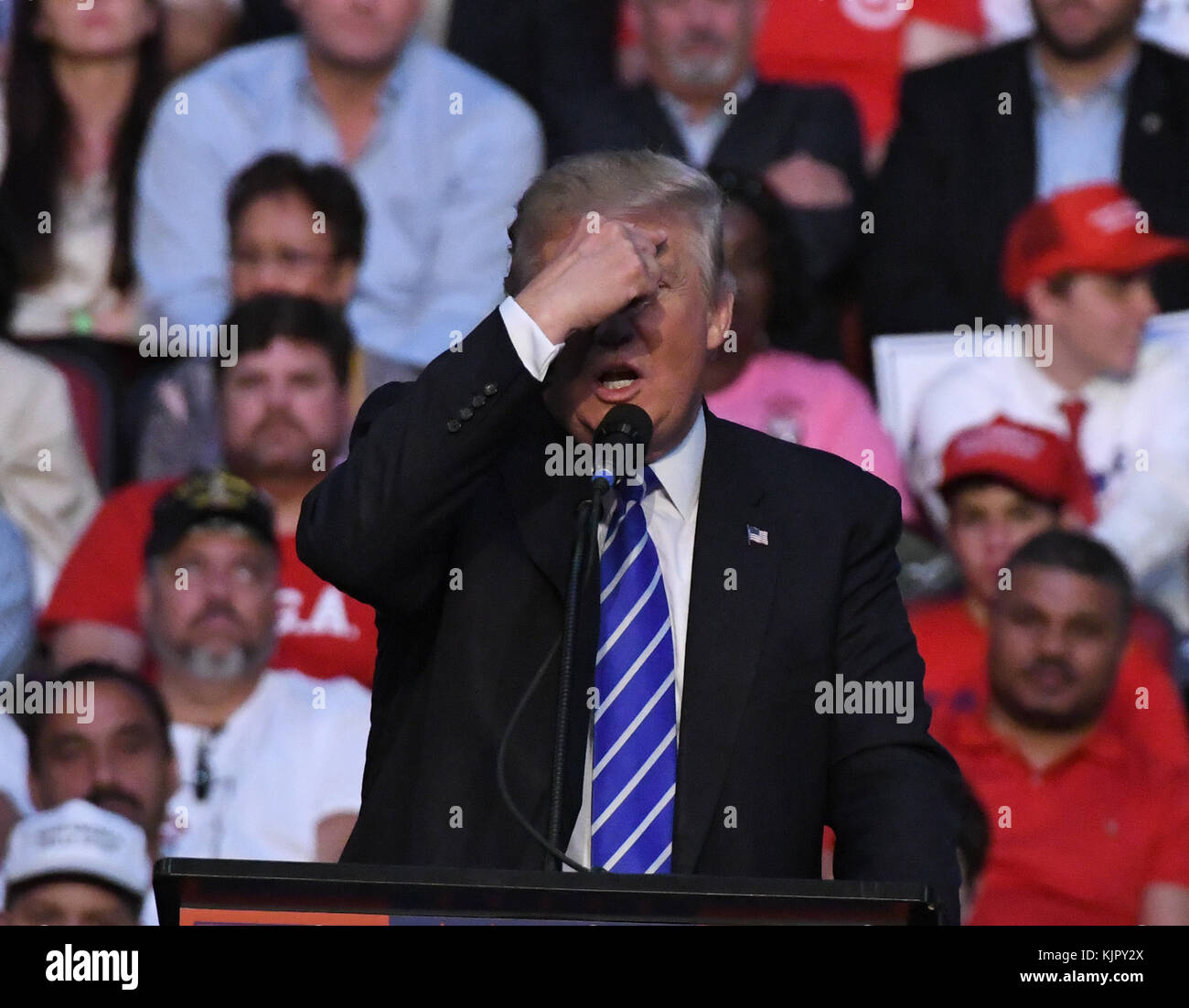 SUNRISE, FL - AUGUST 10: Donald Trump during Donald J. Trump campaign ...