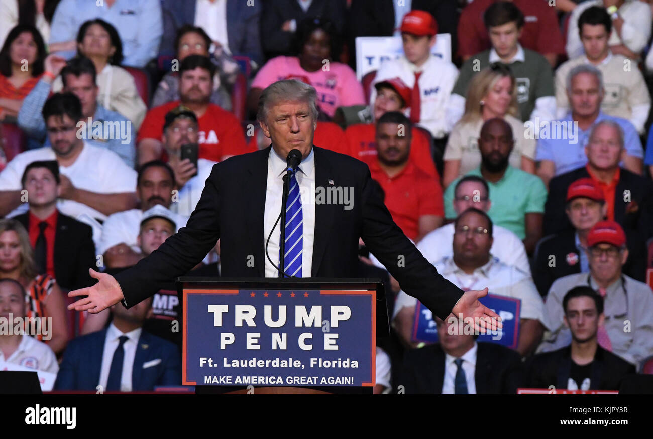 FORT LAUDERDALE, FL - AUGUST 10: Republican presidential nominee Donald ... FORT LAUDERDALE, FL - AUGUST 10: Republican presidential nominee Donald ...