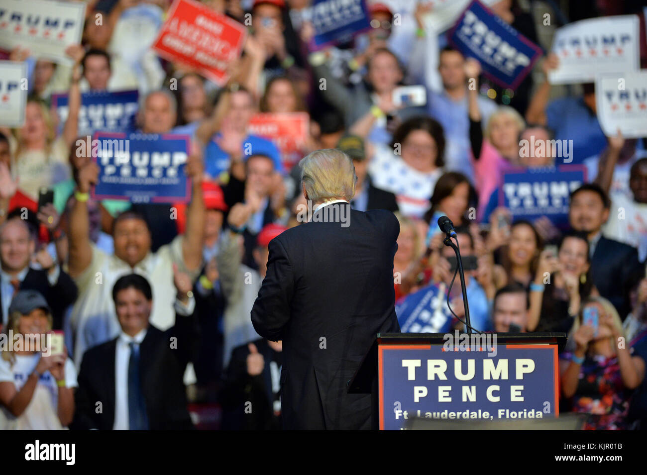 FORT LAUDERDALE, FL - AUGUST 10: Republican presidential nominee Donald ... FORT LAUDERDALE, FL - AUGUST 10: Republican presidential nominee Donald ...