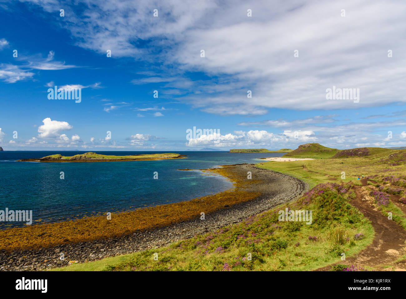 Stunning scottish landscape. The Coral Beaches in the Isle of Skye ...