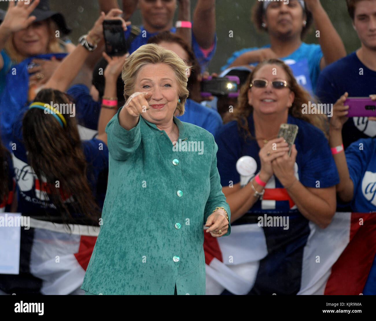 Hillary b smith hi-res stock photography and images - Alamy