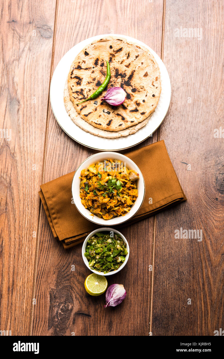 Zunka Bhakar Pithla or pitla, popular vegetarian recipe from India ...