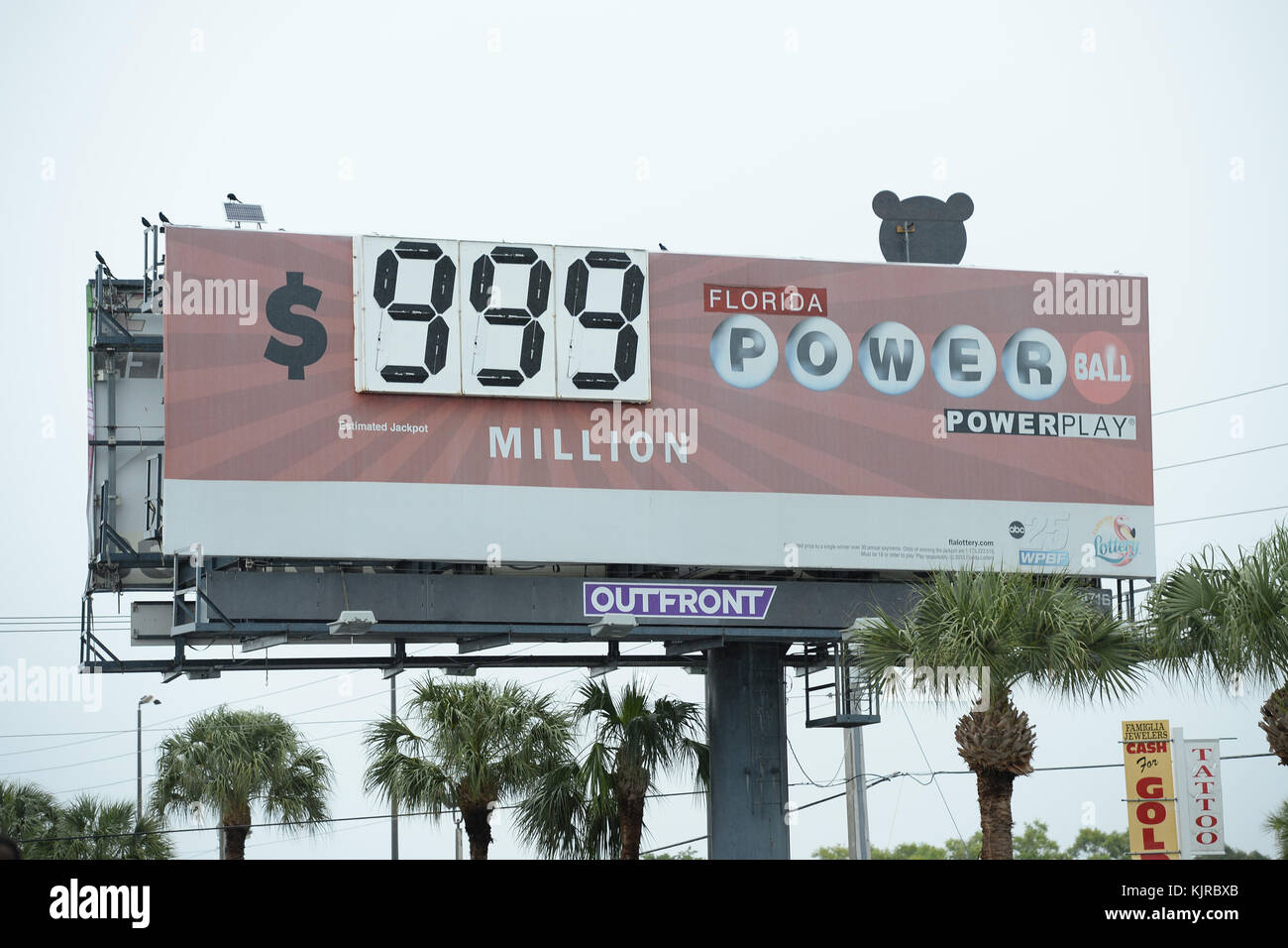 Powerball billboard hi-res stock photography and images - Alamy